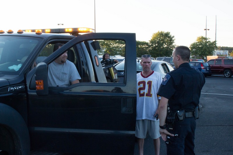 "Car Repo Standoff" Ends After Five Hours in Hobby Lobby Parking Lot ...